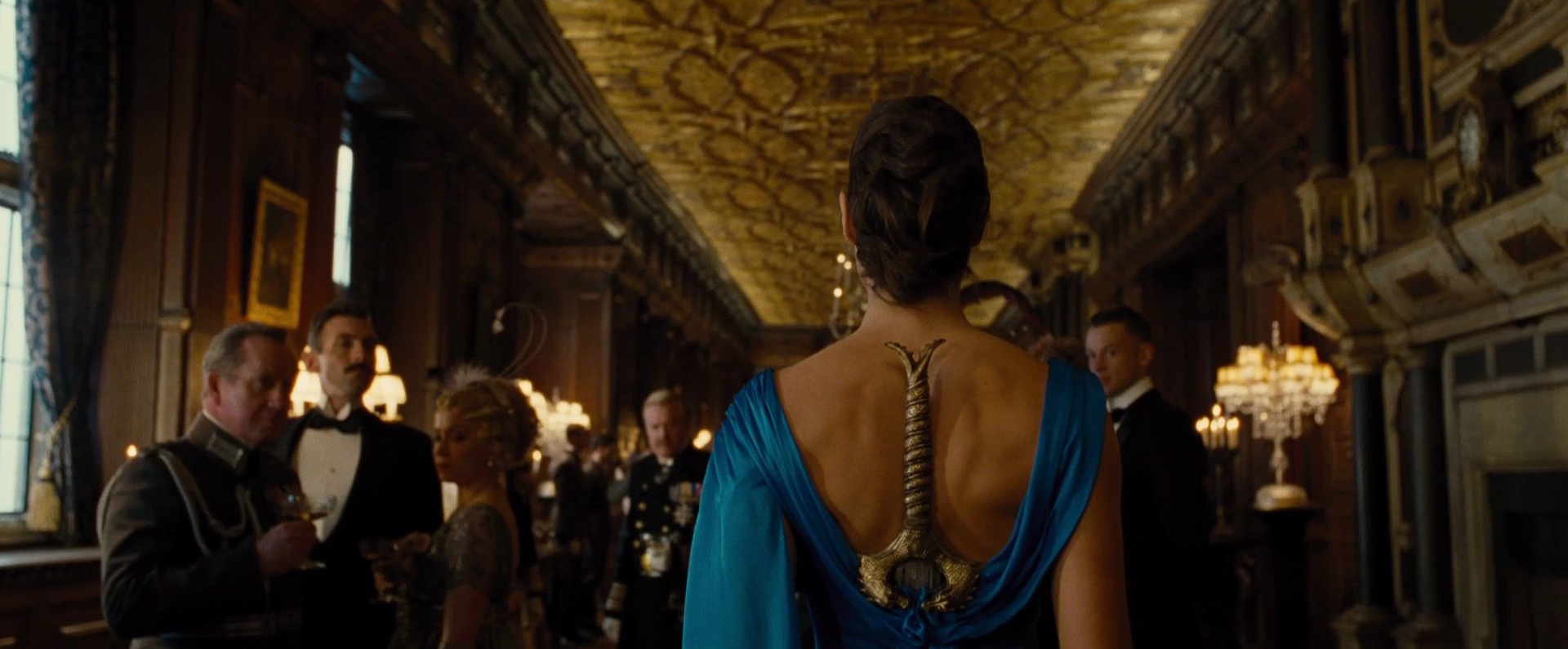 Wonder Woman Review – 5 MINUTE MOVIE GUY